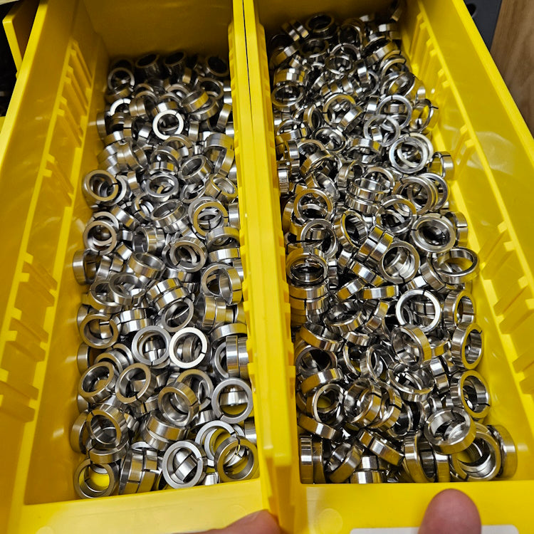 Unengraved Split/Open Stainless Steel Leg Bands – American Bird Bands